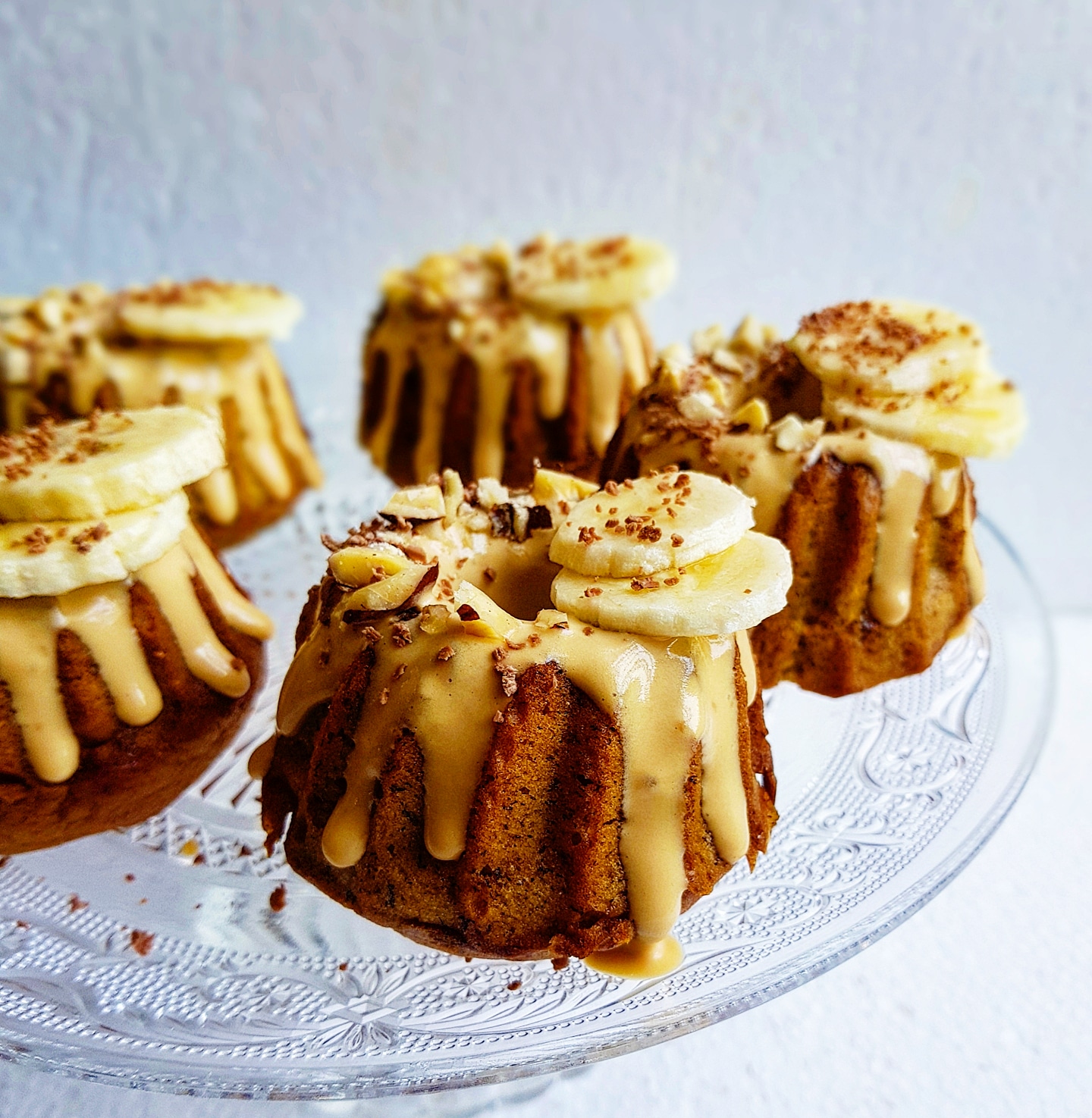 Banoffee banana bundt cakes – The Tocka Blog